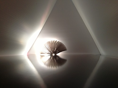 LIGHT SPACES - Laura Jade